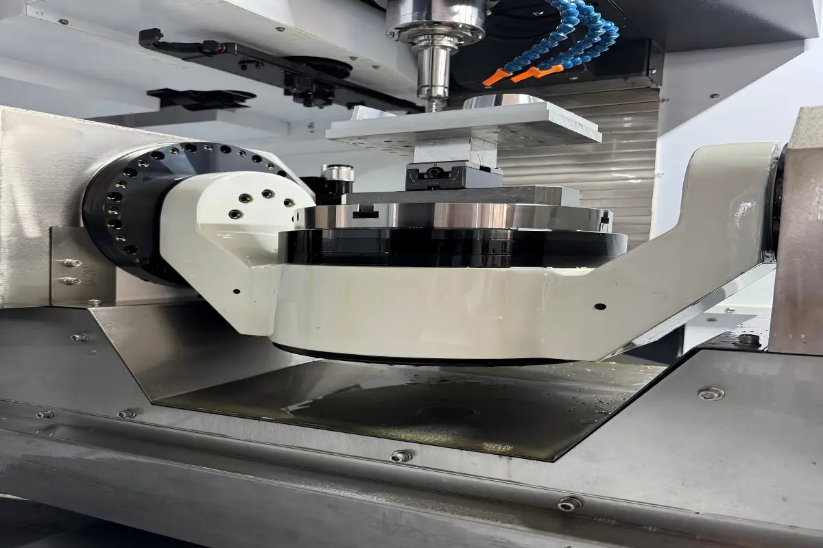 CNC Milling and Turning: What’s the Difference? - LEICHMAN
